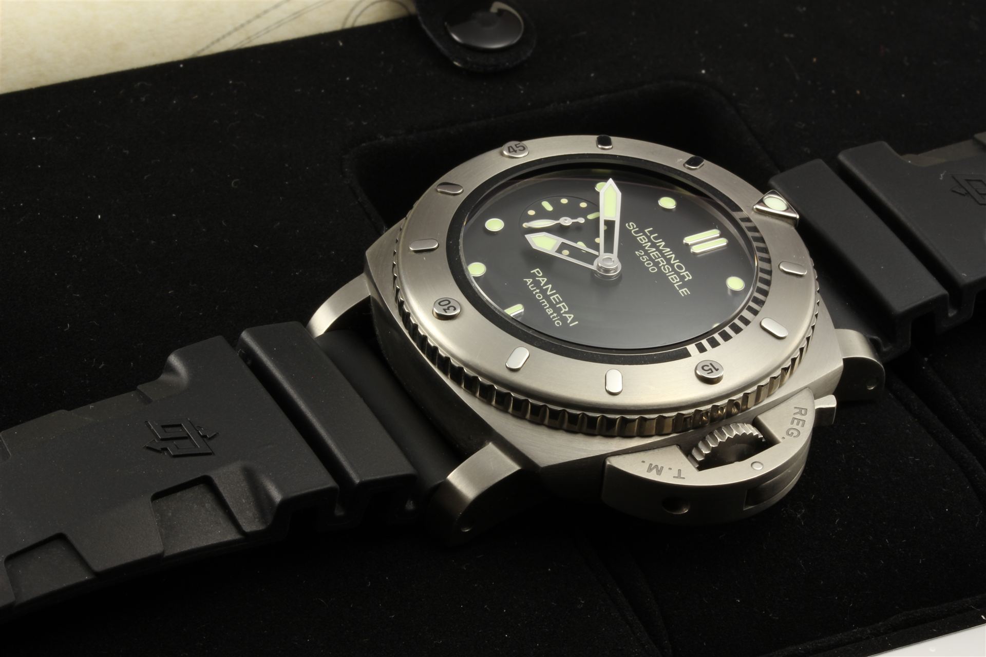 Panerai Submersible PAM 364 Limited Special Edition Titan 2500m ...